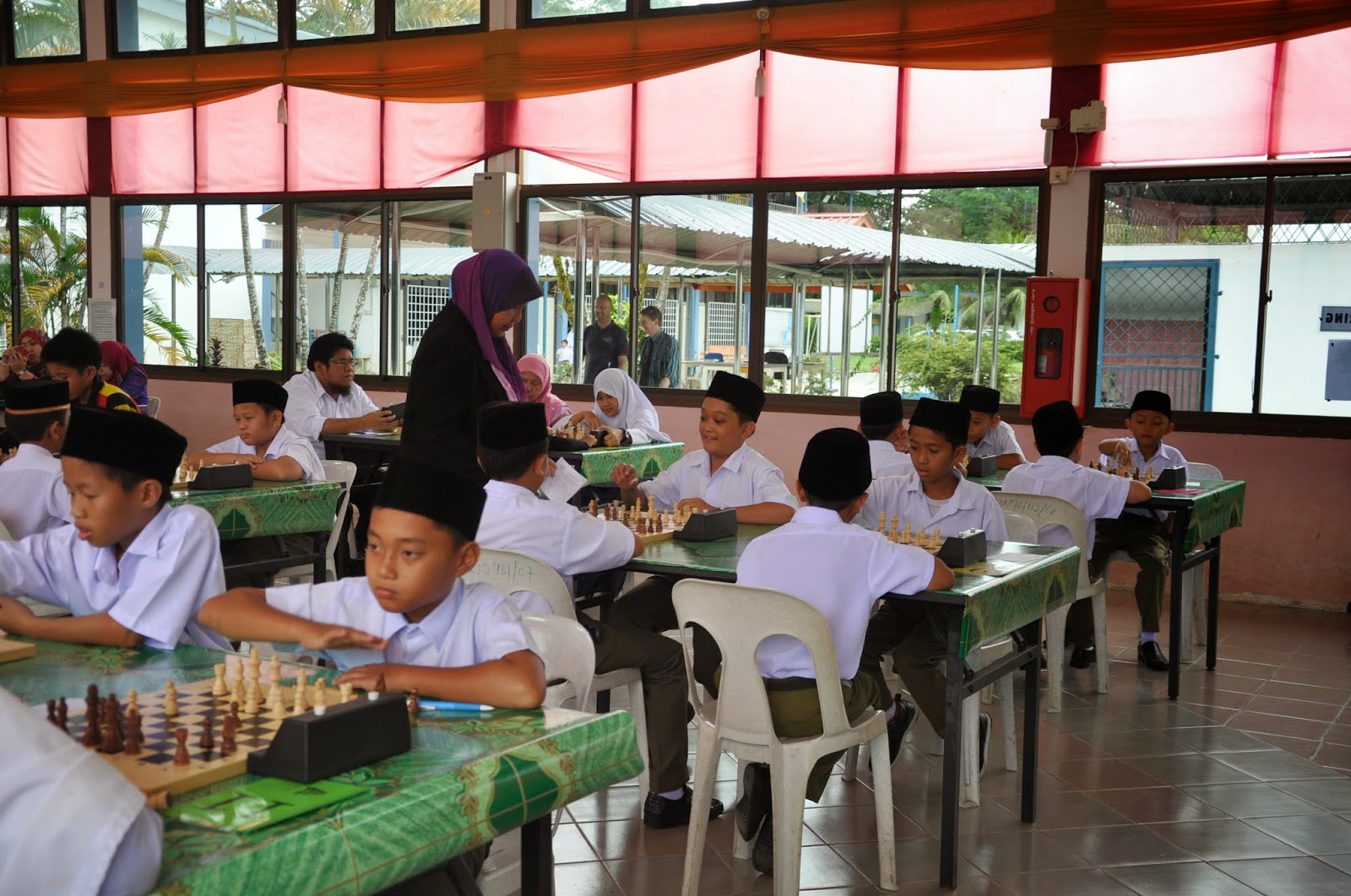 Jabatan Pendidikan KoKurikulum Cawangan Daerah Tutong: Kejohanan Catur ...