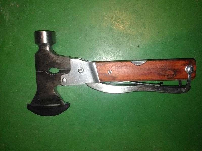 ALL SARWA GUNAWAN: Portable kampak Rp 50,000 vs Gergaji Gulung Rp 50,000