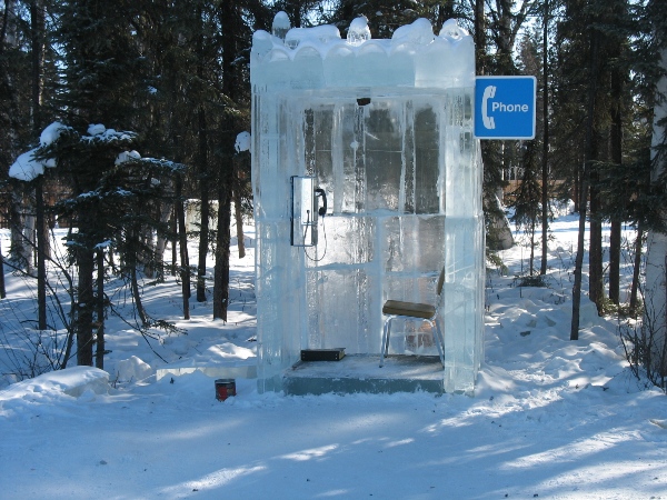 50 Cool Phone Booths ~ Now That's Nifty