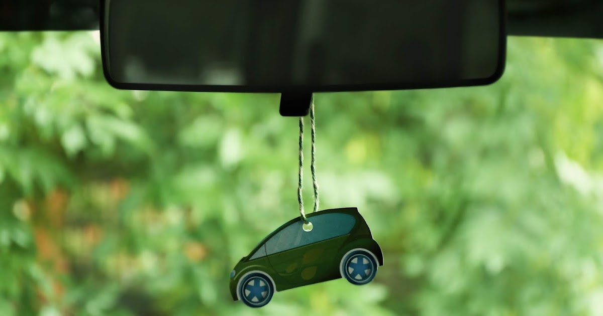 How to Make Your Stinky Car Smell Fresh in 5 Easy Steps