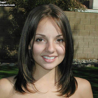 All things Jordan Capri: Jordan Capri blue upskirt