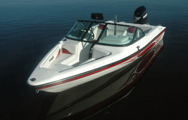 Dyna-Ski Boats: 17.6 vs 20 Open Bow Dyna-Ski