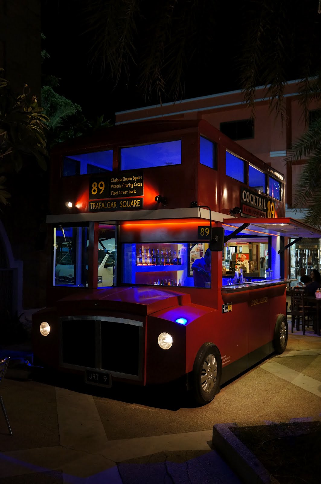 Love to Eat: London Cocktail Bus, No. 89 by the Roadside