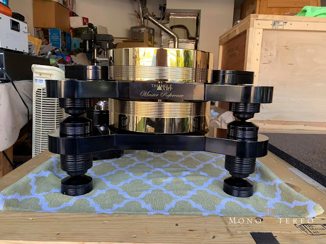 TRIANGLEART MASTER REFERENCE TURNTABLE – M & S | Ultimate High-Fidelity