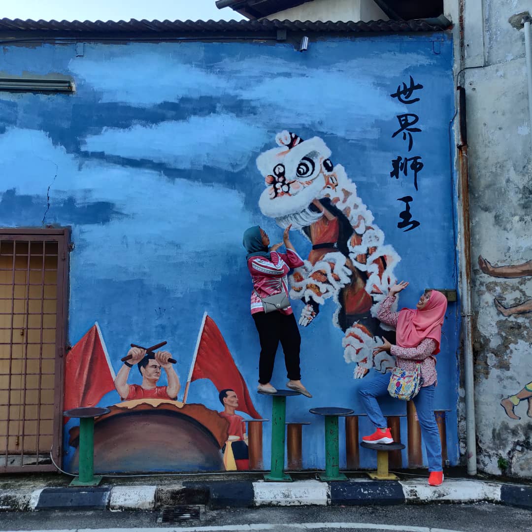 Jalan-Jalan di Muar Mural Street (Muar Cultural Walk)