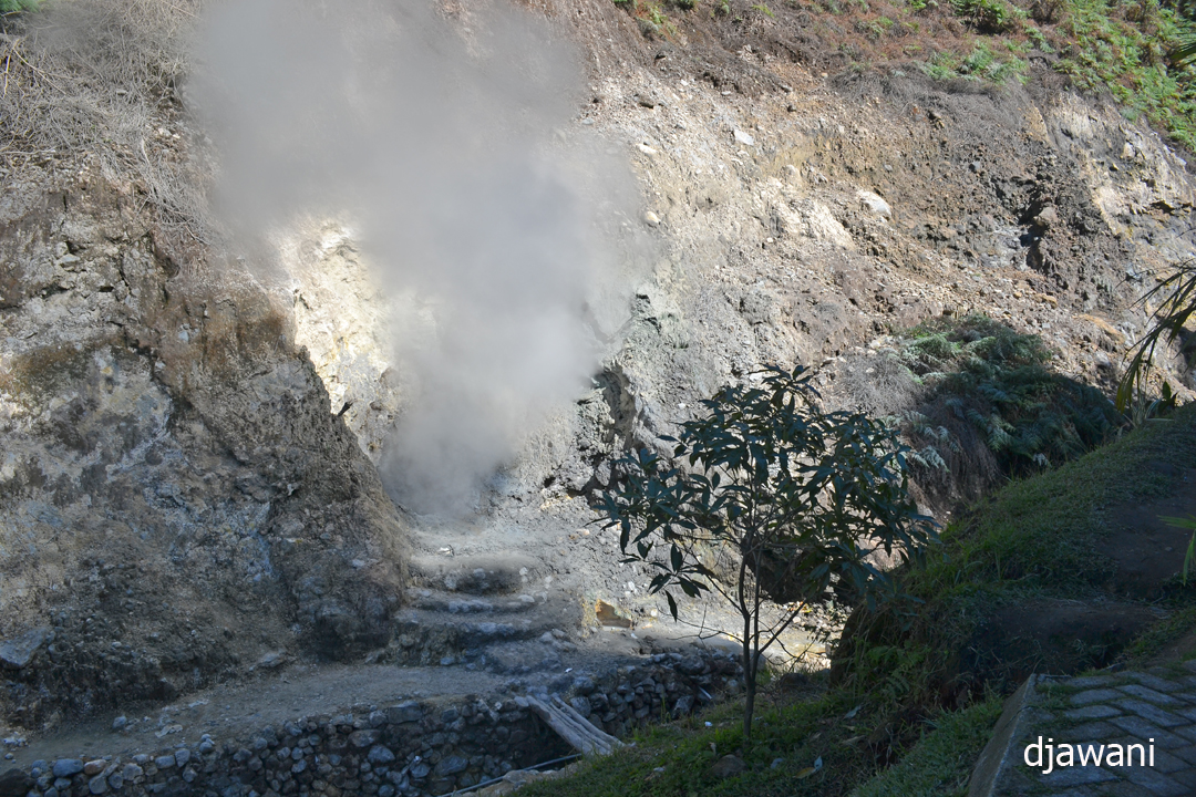 CANDI GEDONG SONGO CANDI UNIK DI LERENG GUNUNG UNGARAN
