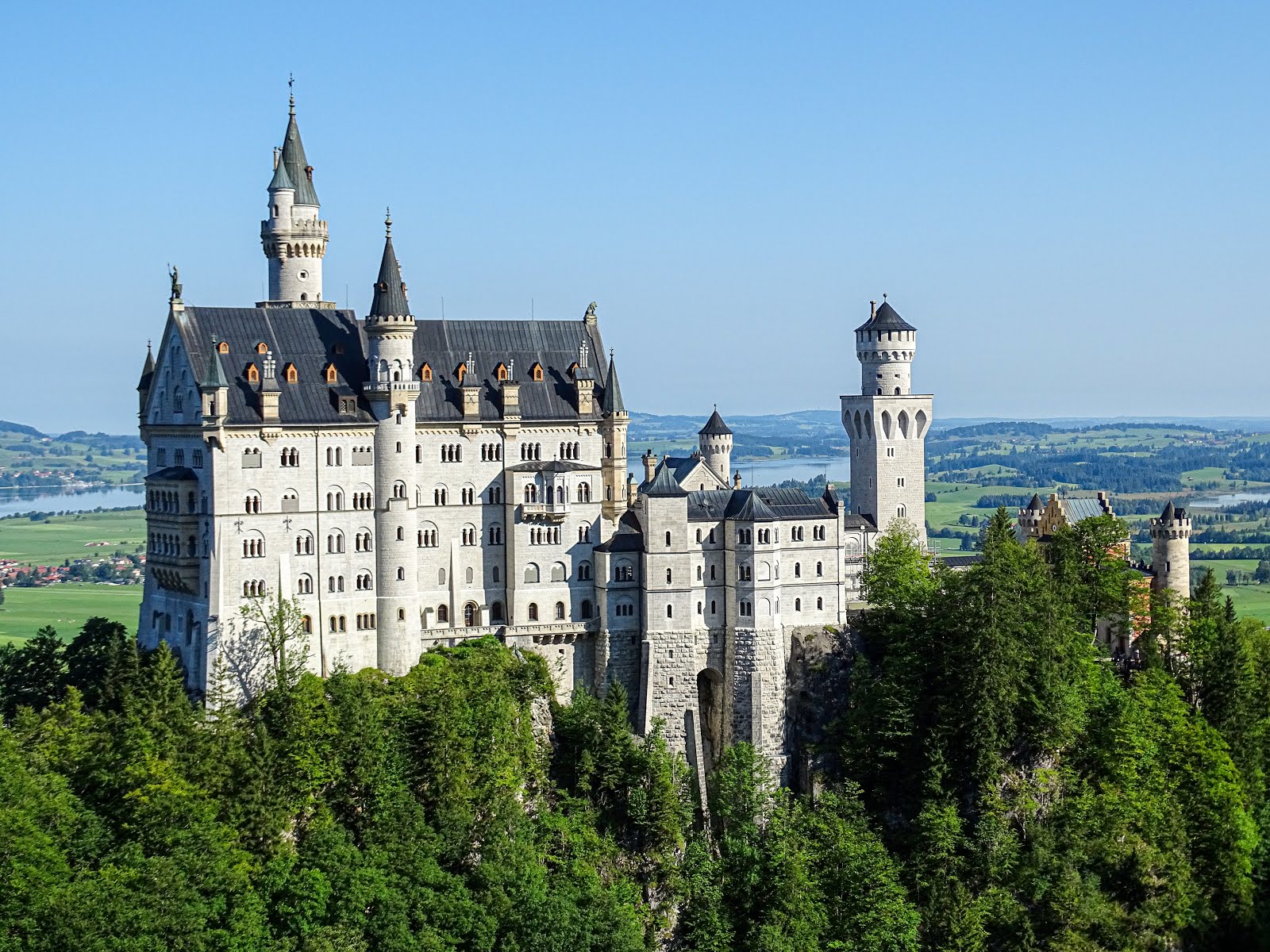 Walking Arizona: The New Swan Castle, Germany