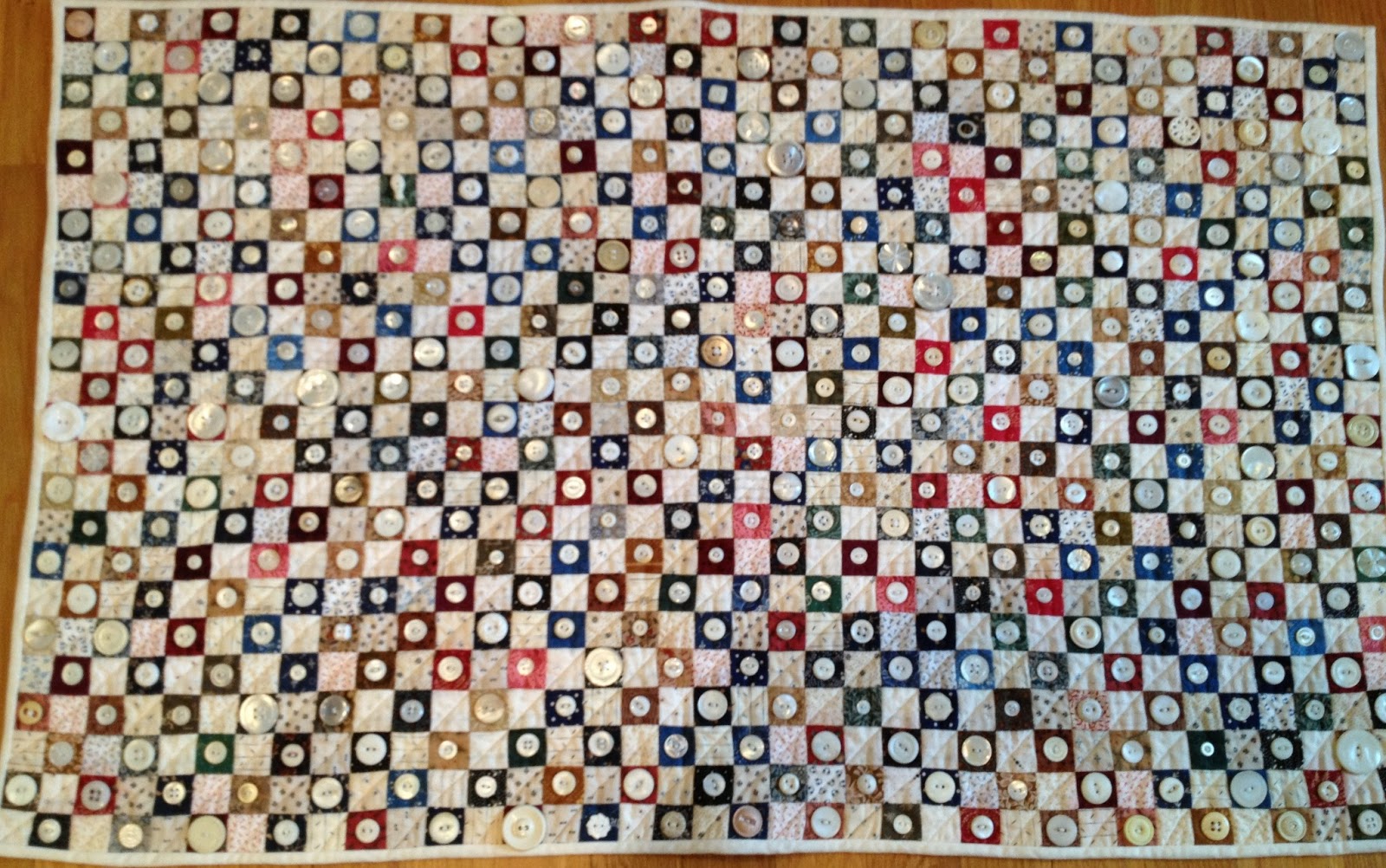 Small Quilts and Doll Quilts: My Button Quilt