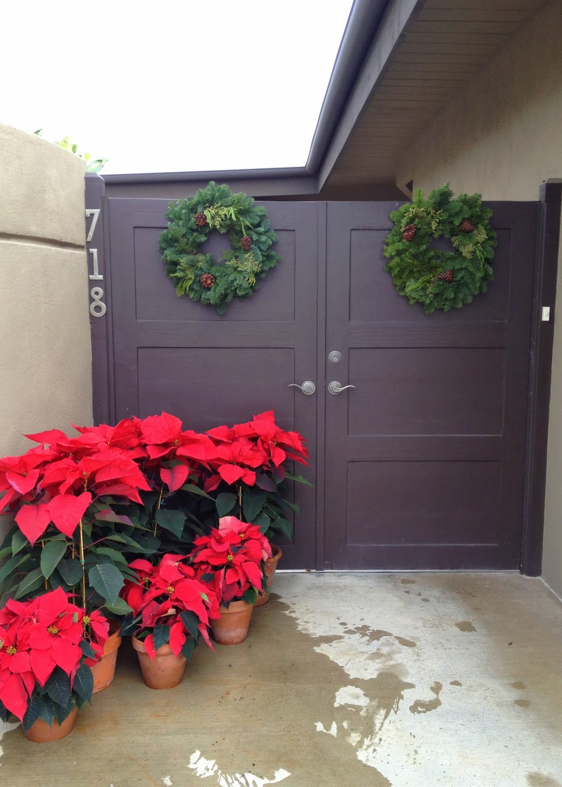 christmas begins in corona del mar, california | mid-century modern remodel