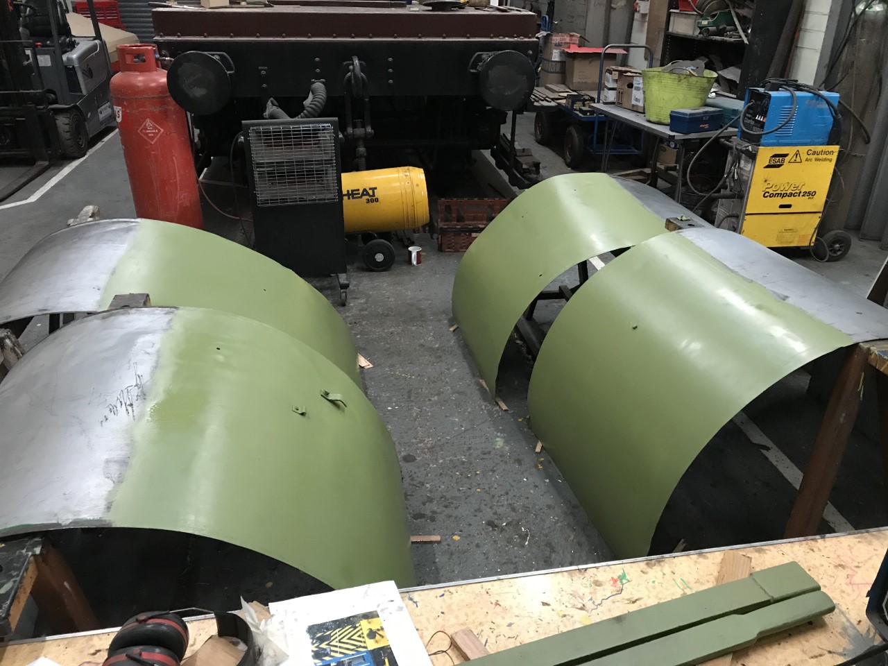 North Tyneside Steam Railway: Cladding painting