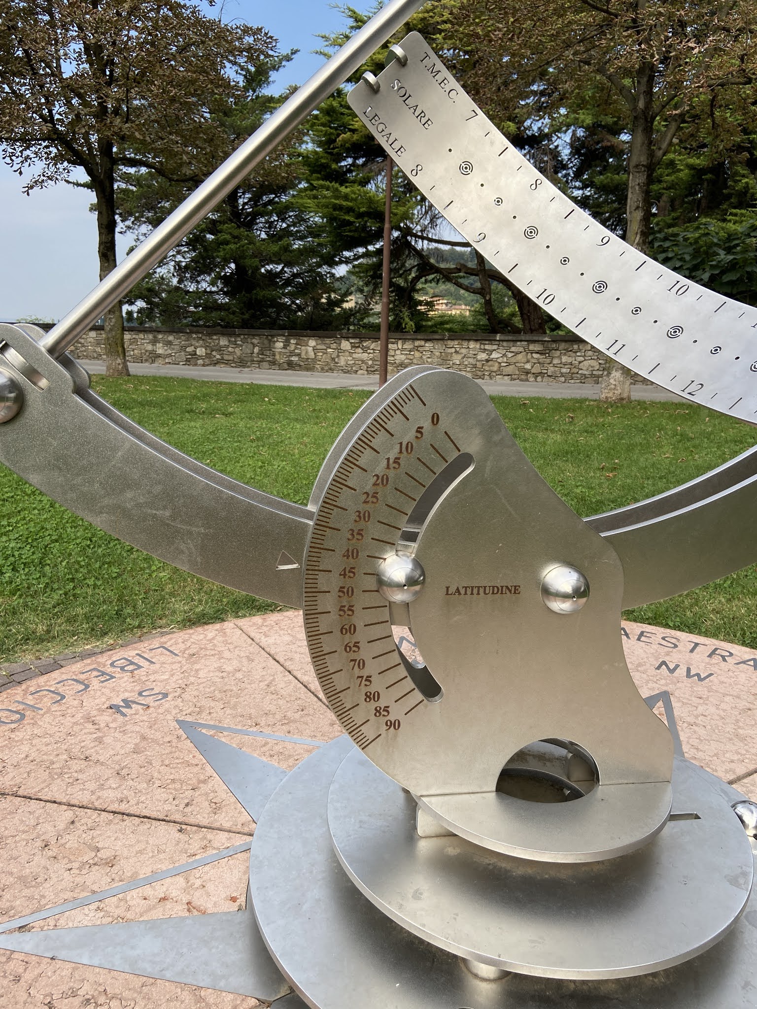 TravelMarx: Wind Directions in Italian – The Sundial on the Bastion San ...
