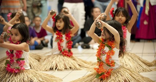 Tahitian dance moves