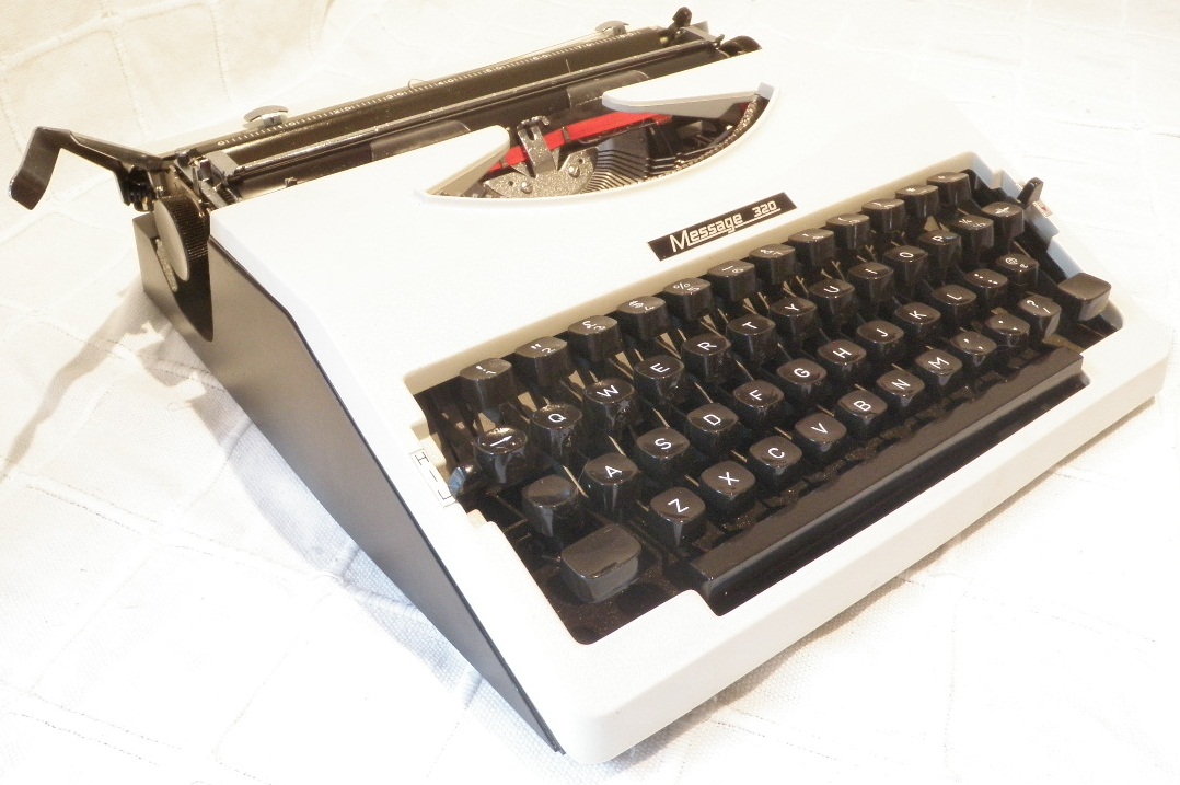 oz.Typewriter: Two Messages and a Messenger from among my Portable ...