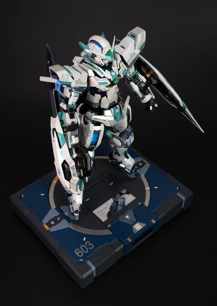 Custom Build: PG 1/60 "The Imperial" Exia