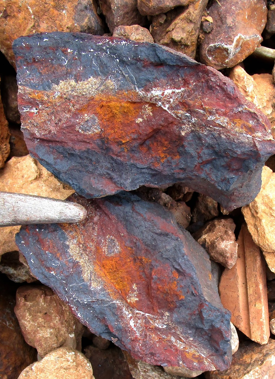 Arqueocerámica: Menas de hierro y su reconocimiento de visu.