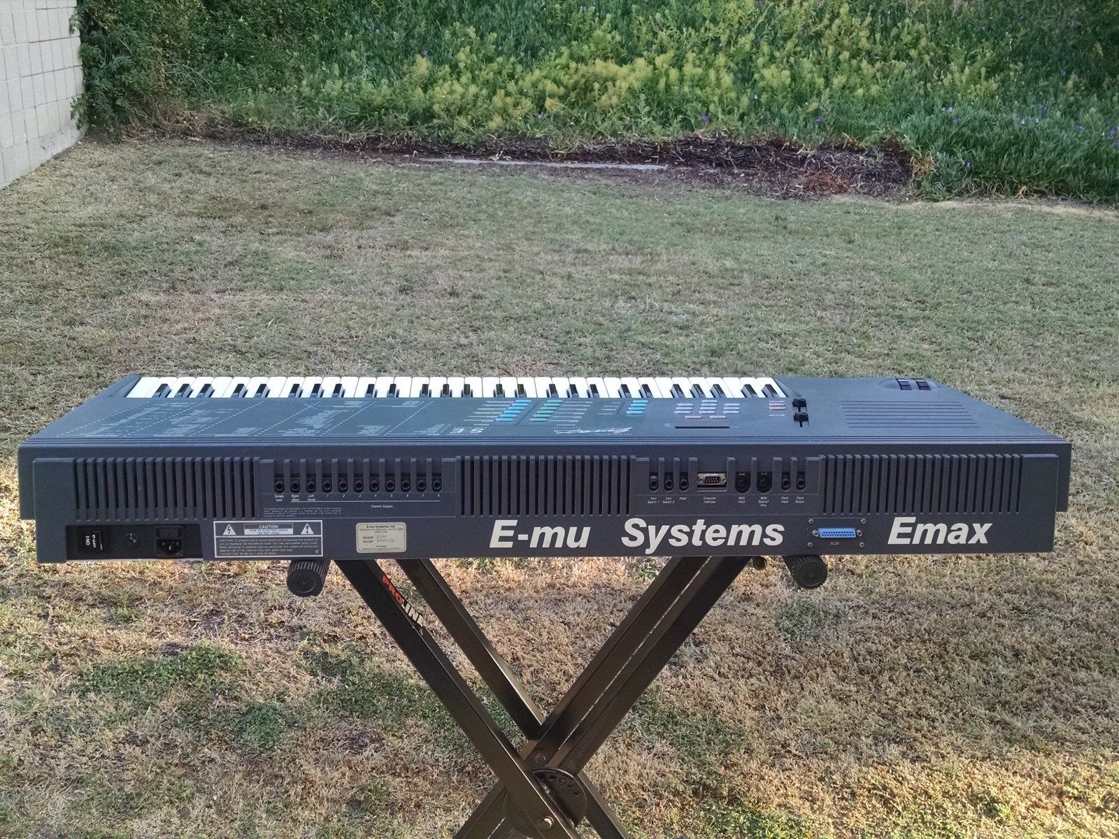 MATRIXSYNTH: VINTAGE EMU E-MU EMAX SE SN 02910122 w/ Zip Drive & Disks
