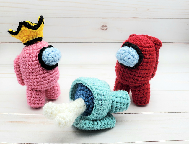 Musings of an Average Mom: Free Among Us Crochet Patterns