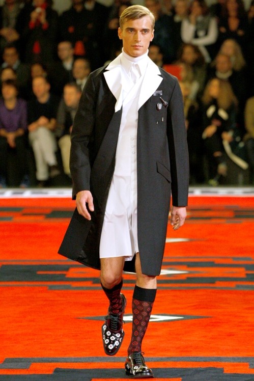 PRADA Man Fall/Winter 2012-13 Show | Homotography