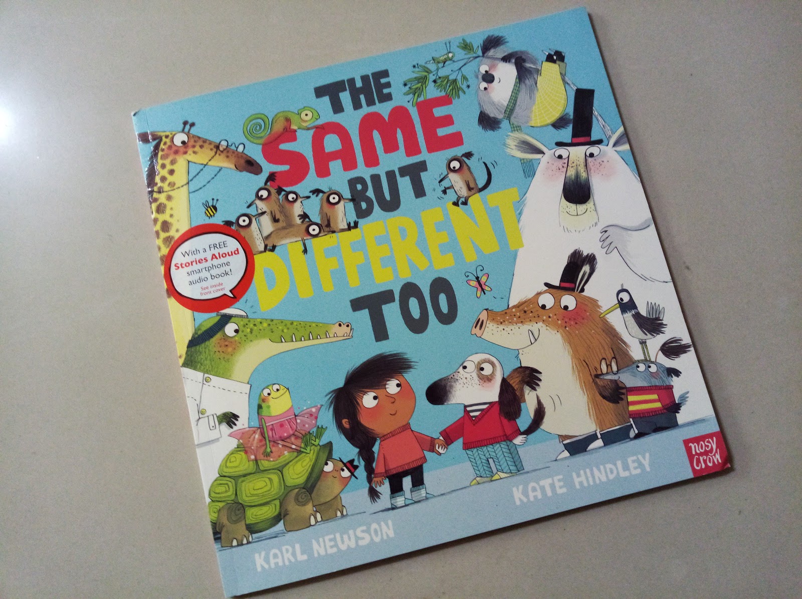 [英文繪本分享] The same but different too / Karl Newson / Kate Hindley