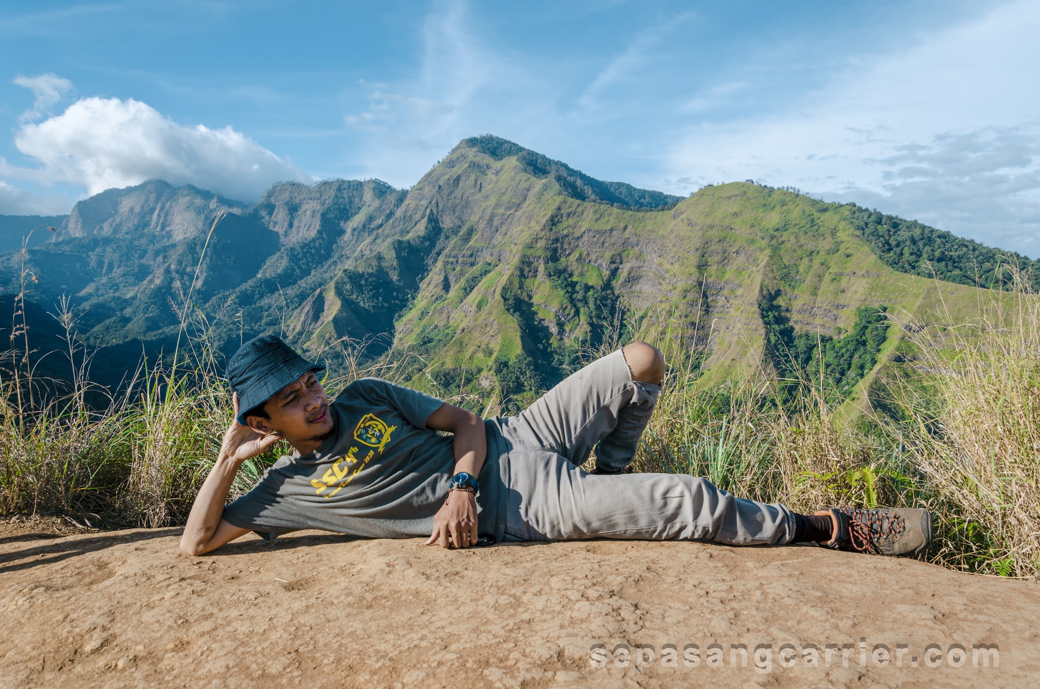 Pendakian Bukit Watu Jengger Mojokerto - SEPASANGCARRIER