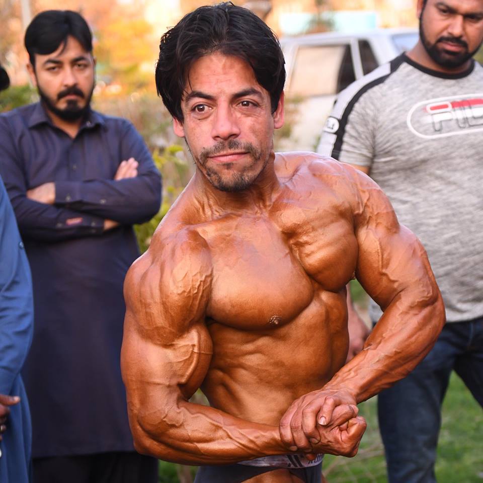 world bodybuilders pictures: paki bodybuilder nadir ali from city of ...