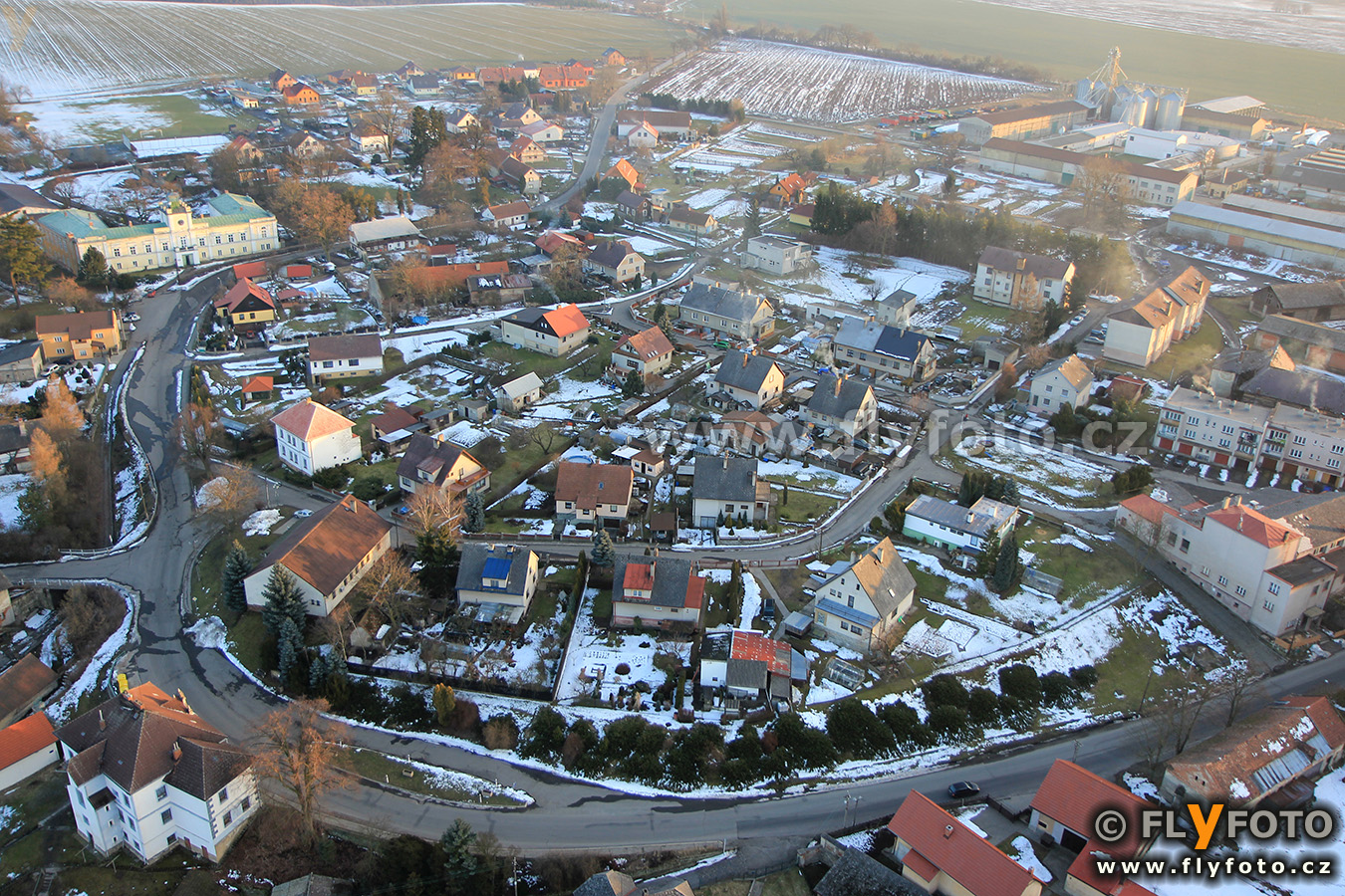 FLyFOTO letecká fotografie a video: Skalsko