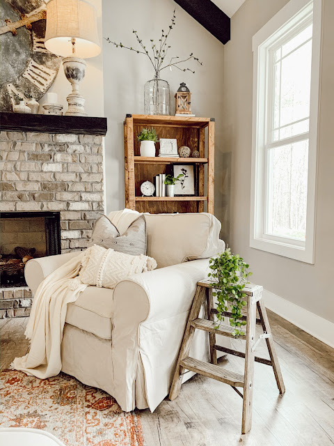 Meet the Home on Charlotte Lane