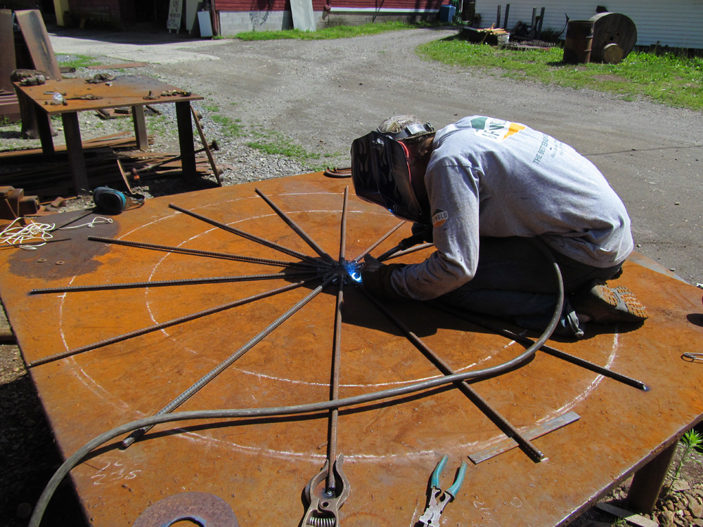 Steven Kuypers: Water wheel spiral pump build.