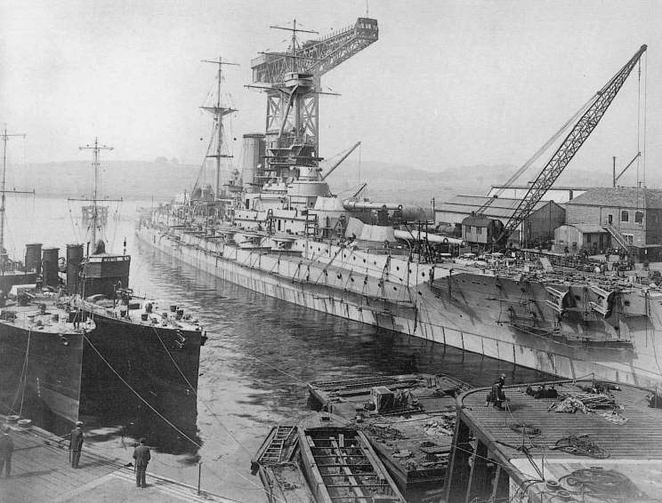 ACORAZADO HMS BARHAM (04): HUNDIMIENTO - WW2 en Imágenes - Blog Segunda ...