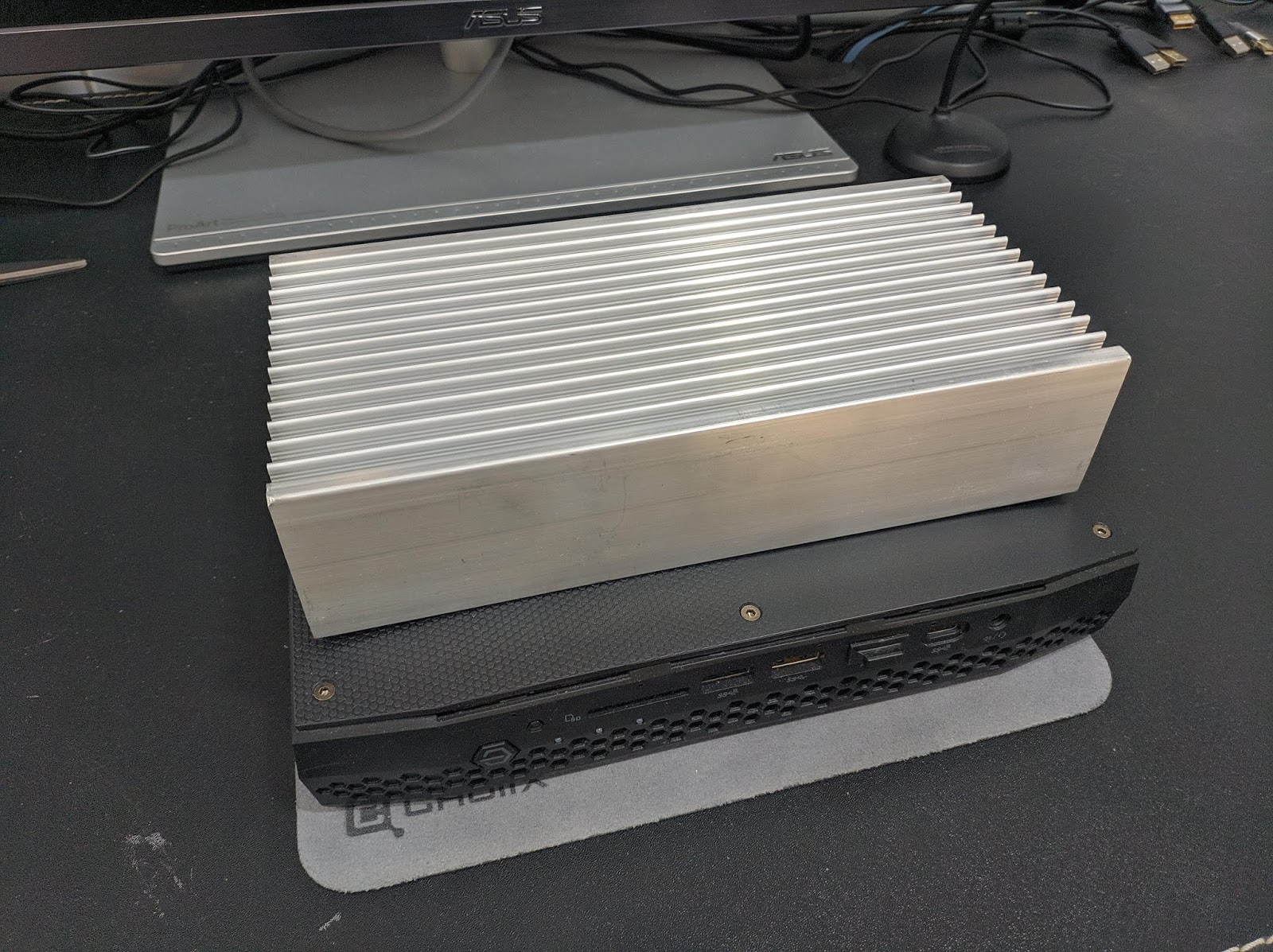 FanlessTech: Hades Canyon fanless mod