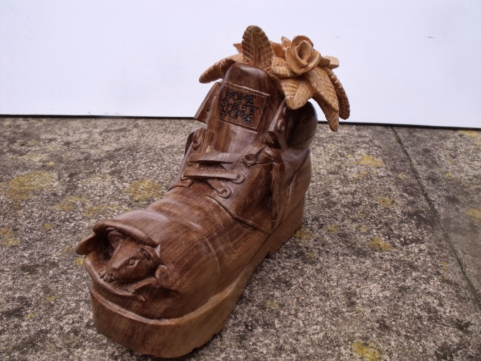 Duanes Carvings: Primrose Boot