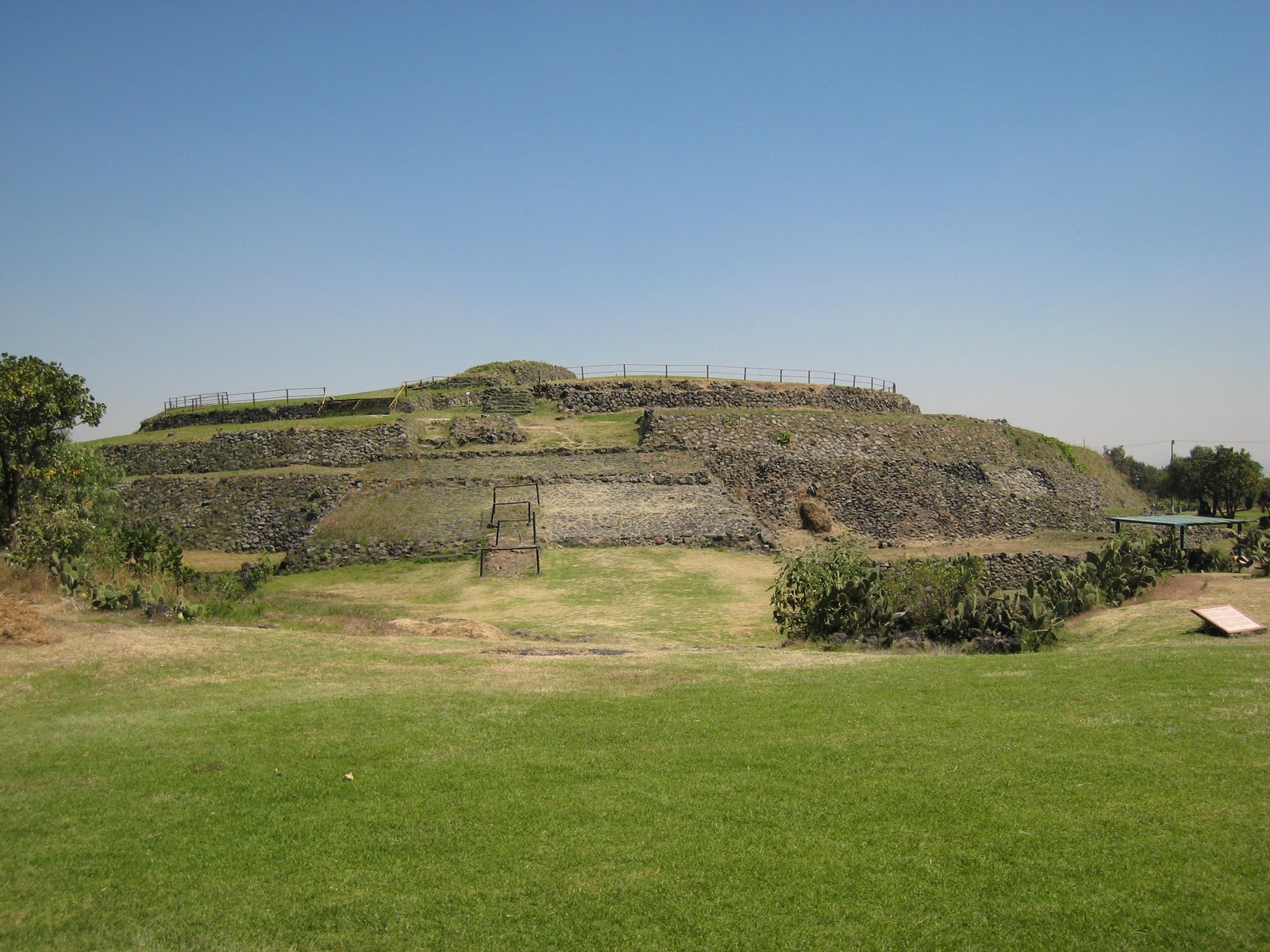 ANTROPOLOGÍA EN EL LABERINTO: Cultura Cuicuilco