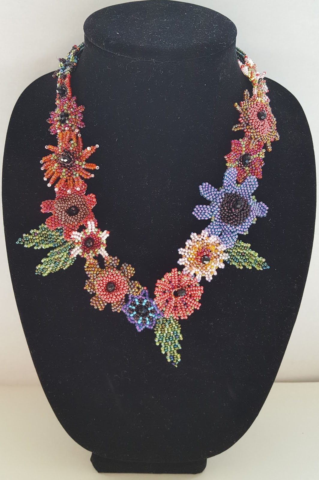 Guatemala Art and Culture Connection: GALLERY OF BEADWORK