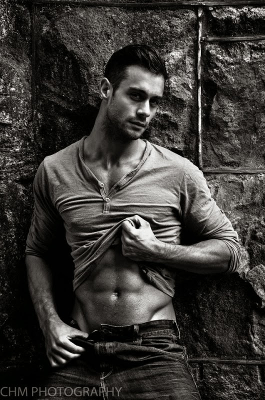 Los Ojos del Espectador: Adam Phillips sexy men