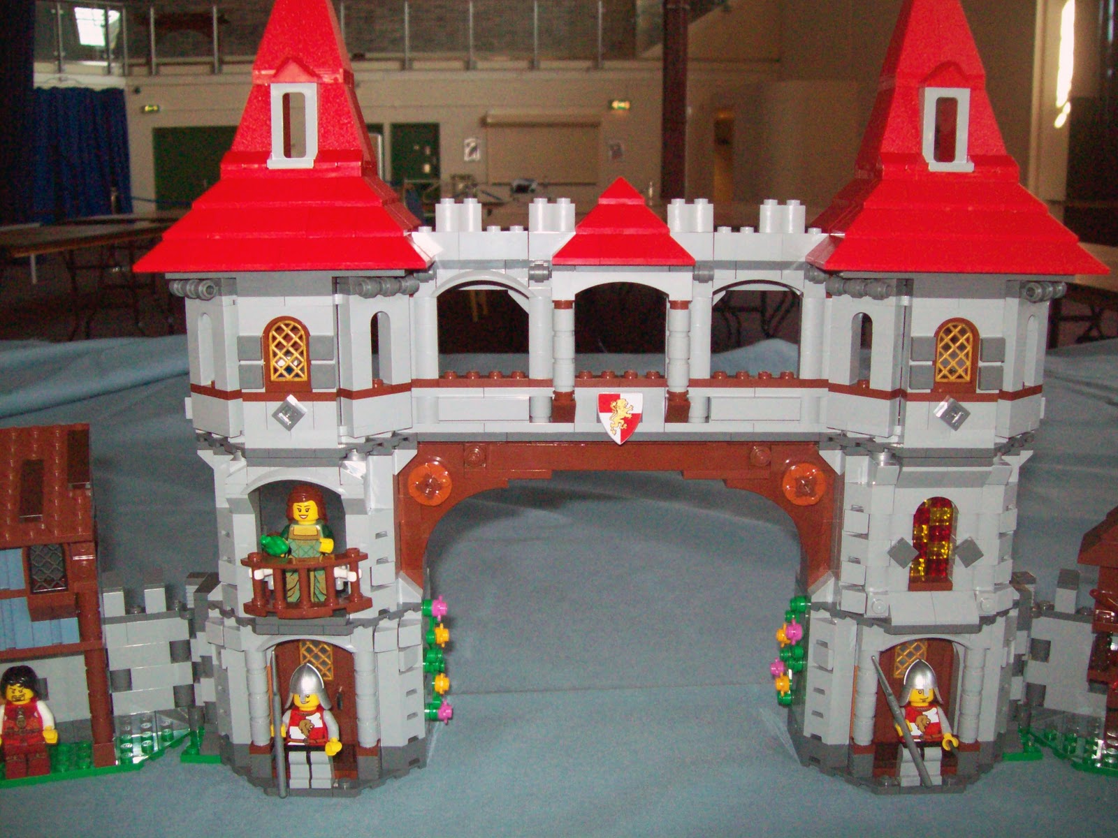 Gimme Lego: Revealed : Kingdoms Set 10223 Royal Joust