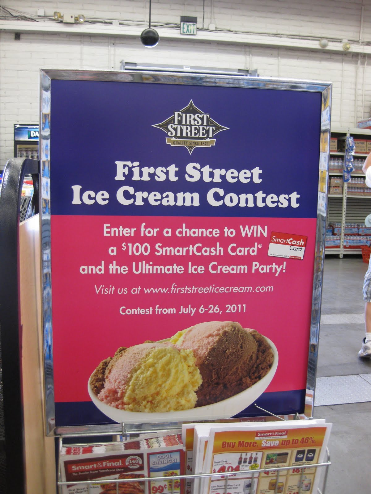 Ice Cream Clowns with First Street Ice Cream #firststreeticecream - Mom ...