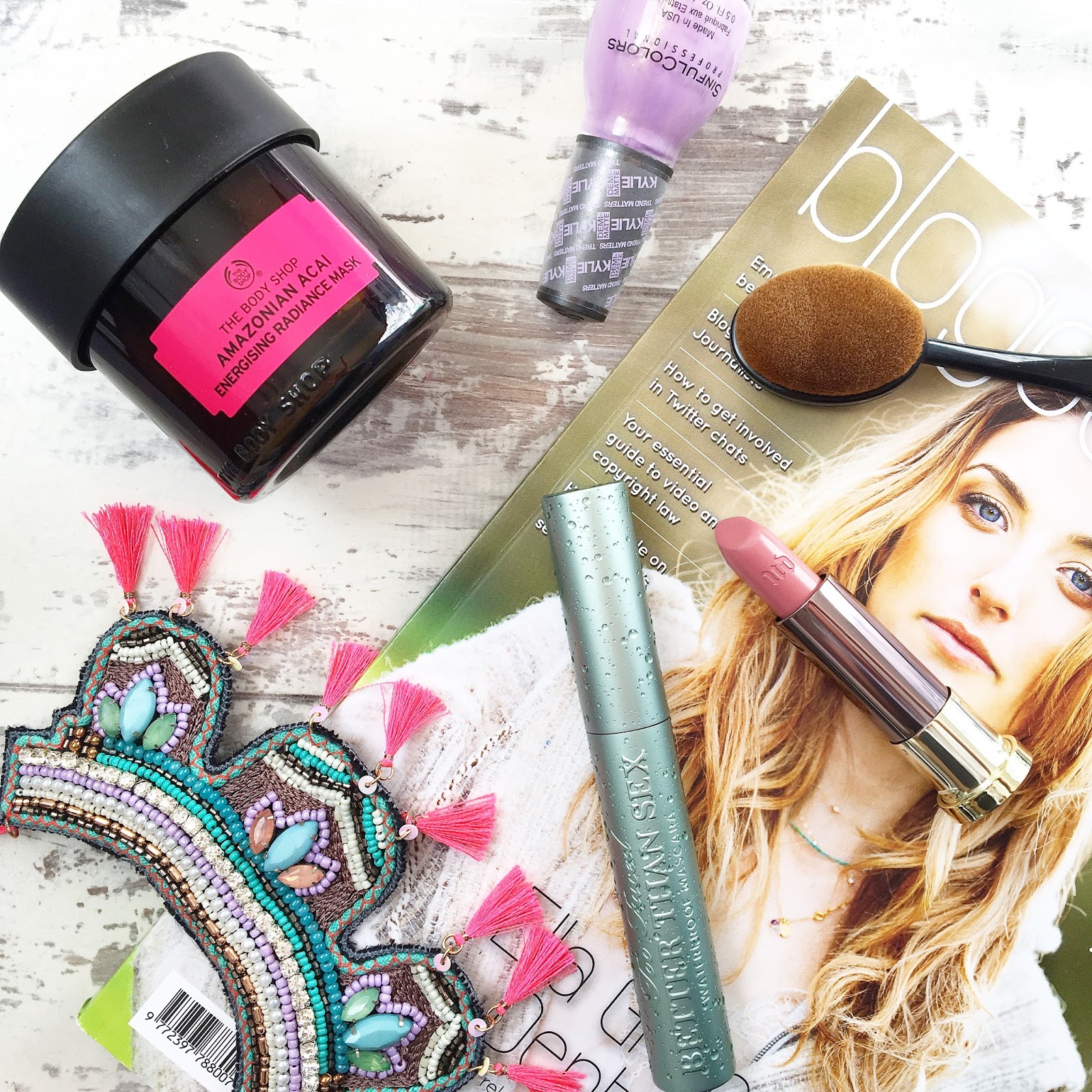 Blogging Tips: How To Create The Perfect Flay Lay Photo | Tales of a ...