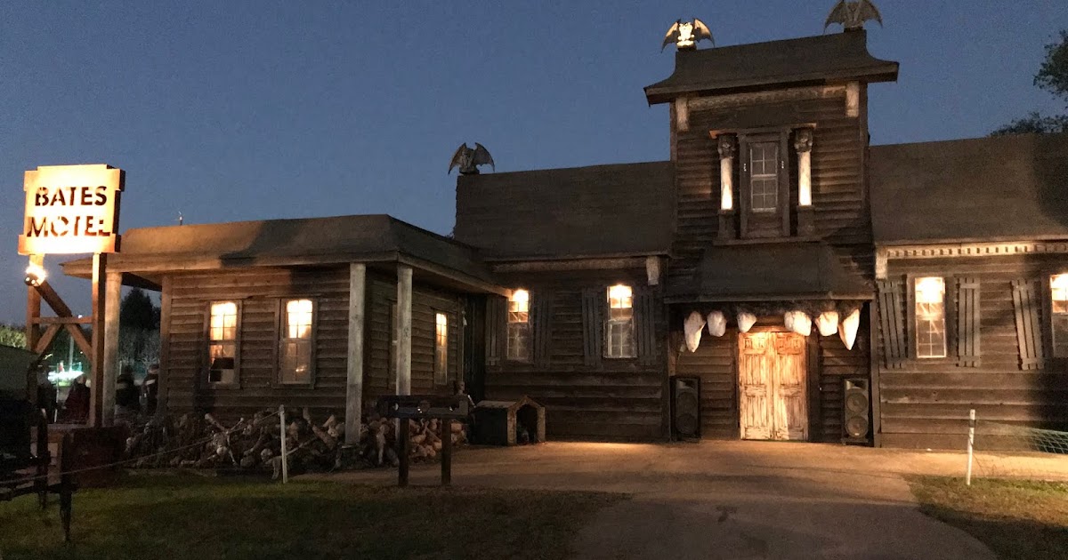 Halloween Haunts 365: Tonight's Stop On The Haunt Tour.....Bates Motel ...