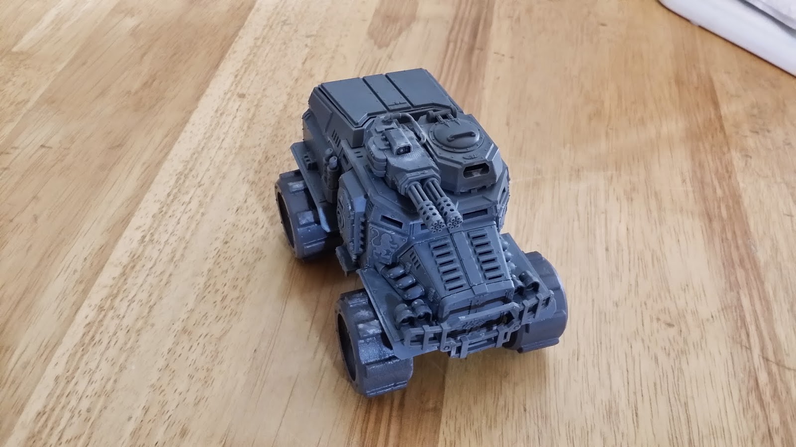 Custodes Imperialis: Astra Militarum: Taurox Prime (Wheel Conversion)