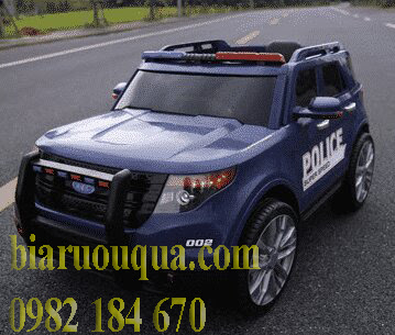 Ô tô điện cảnh sát Ford YH-811 trẻ em 2 động cơ tải trọng 50Kg