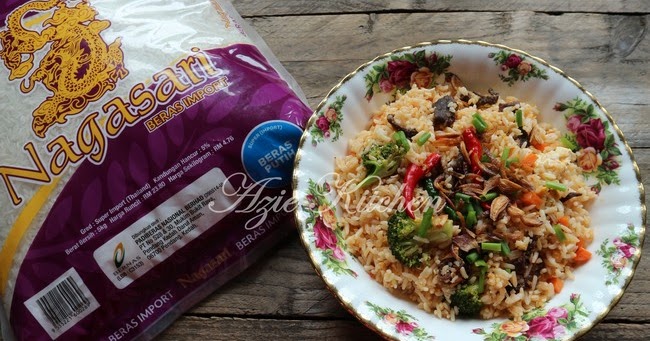 Nasi Goreng Daging Pekasam Dengan Beras Nagasari Import ERA - Azie Kitchen