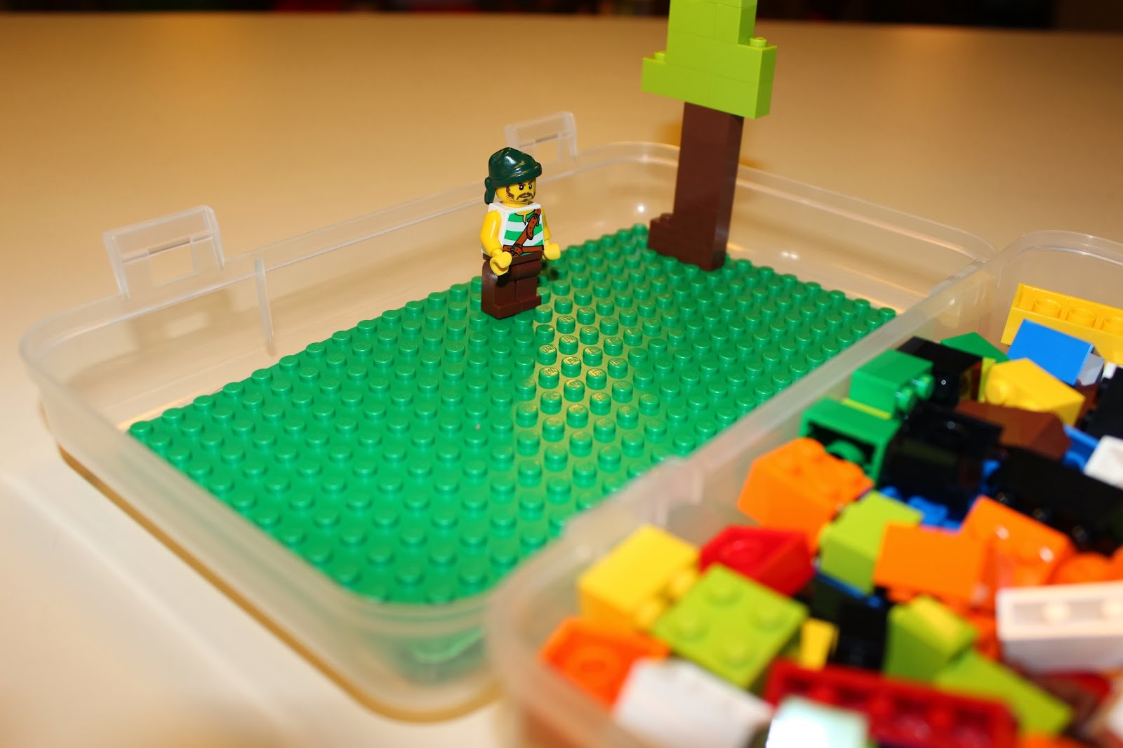 True Charisma : To Go Lego Boxes DIY