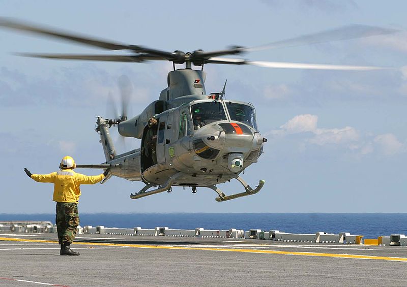 Fighter Jet: Bell AH-1Z Viper helicopter