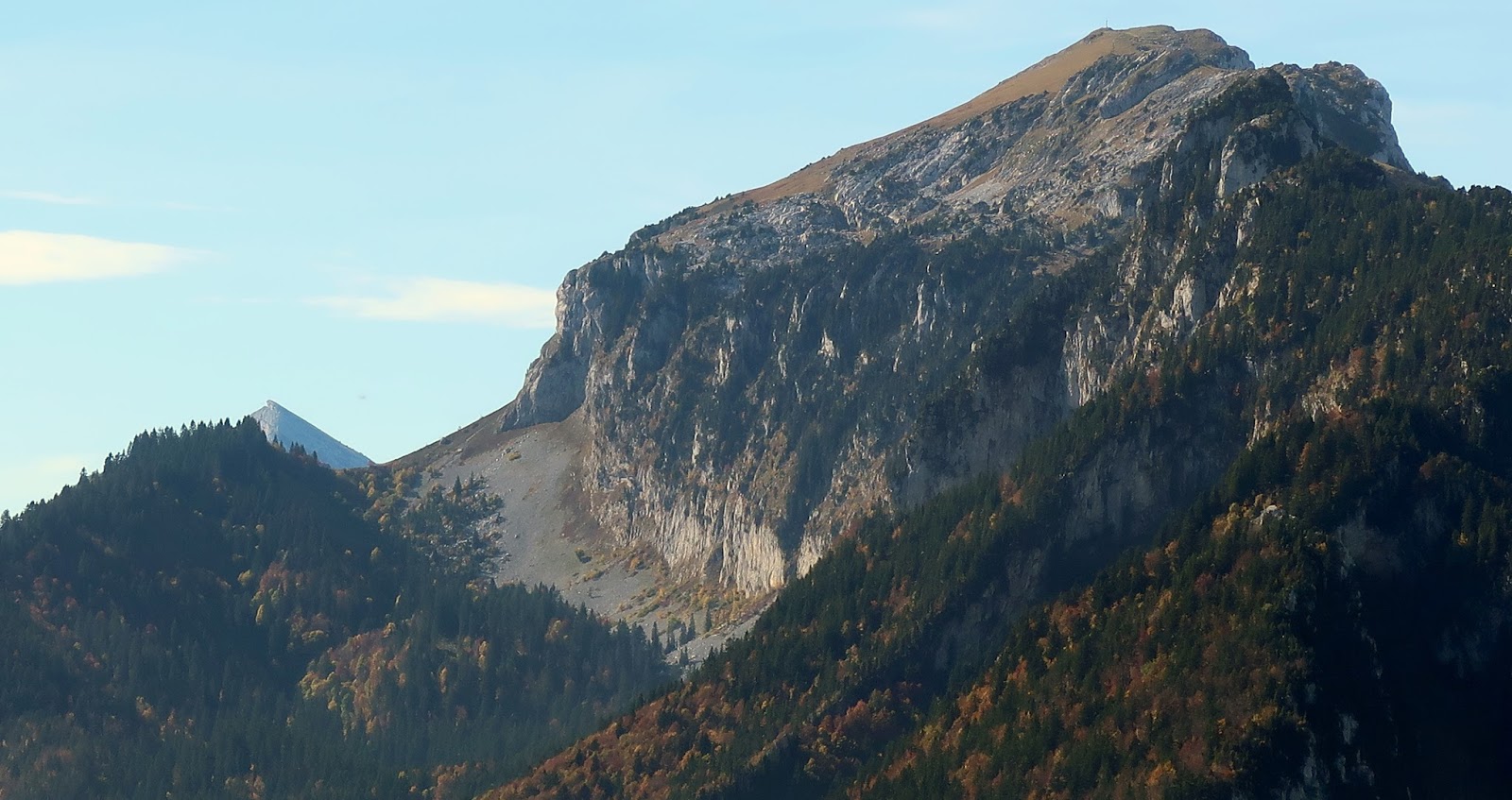trekking de bernard: Bouclette d'automne en Chartreuse : Roche Veyrand