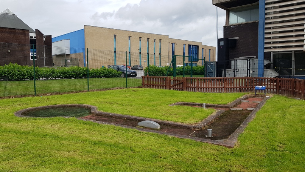 The Ham and Egger Files: Crazy Golf at Fenton Manor Sports Complex in Stoke