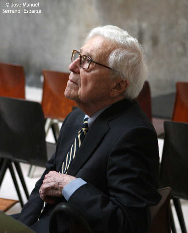 elrectanguloenlamano: John G. Morris, Legendary Picture Editor, Has Died