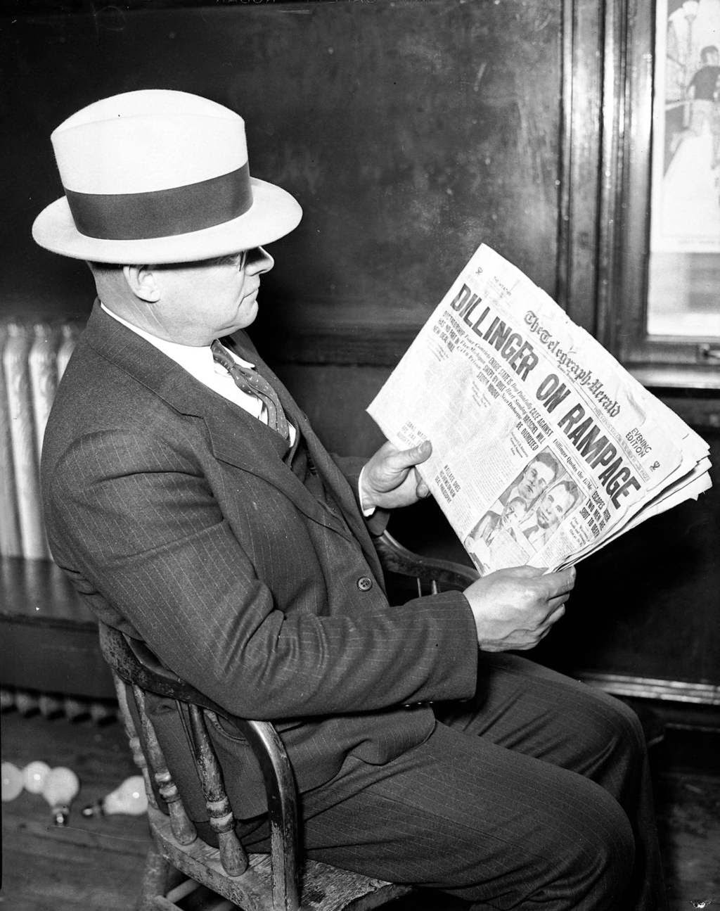 Story of the Notorious John Dillinger in the 1930s Through Pictures ...