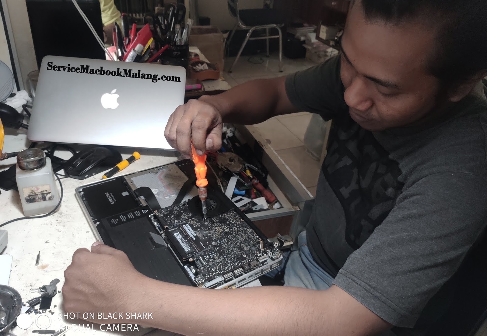 Service Macbook | service macbook malang