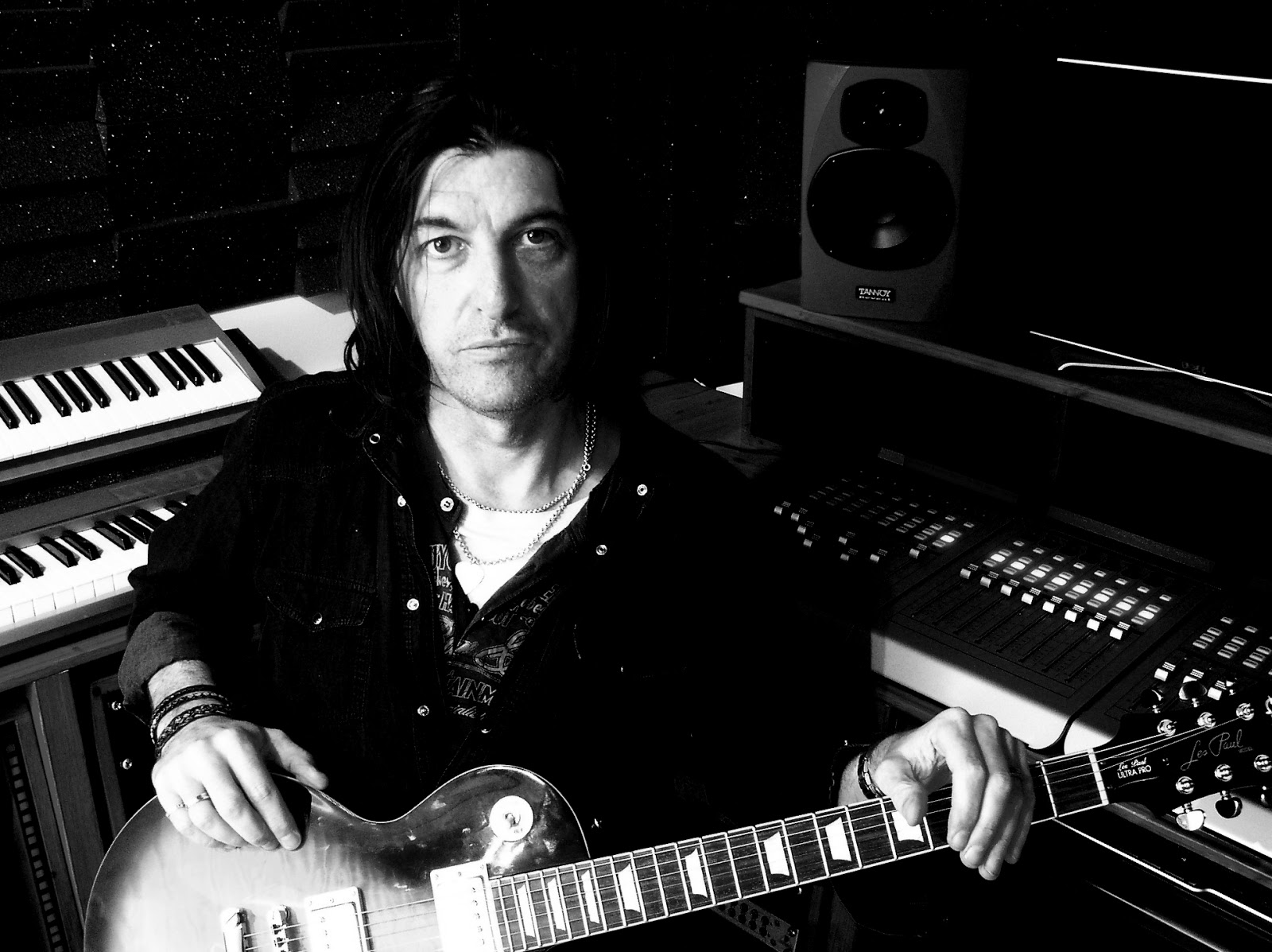 chesyrockreviews.com (GO TO WWW.NEEDLE-IN-THE-GROOVE.COM): Interview ...