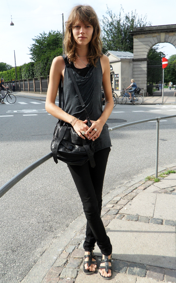 rackk and ruin: FREJA STREET STYLE